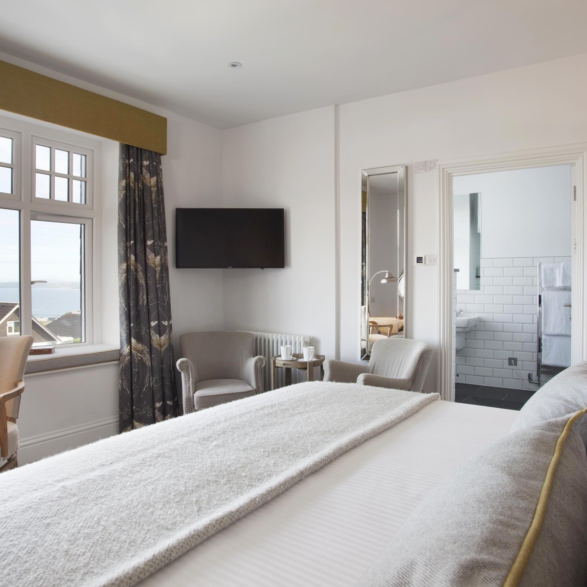 Offers and Breaks | The Gannet